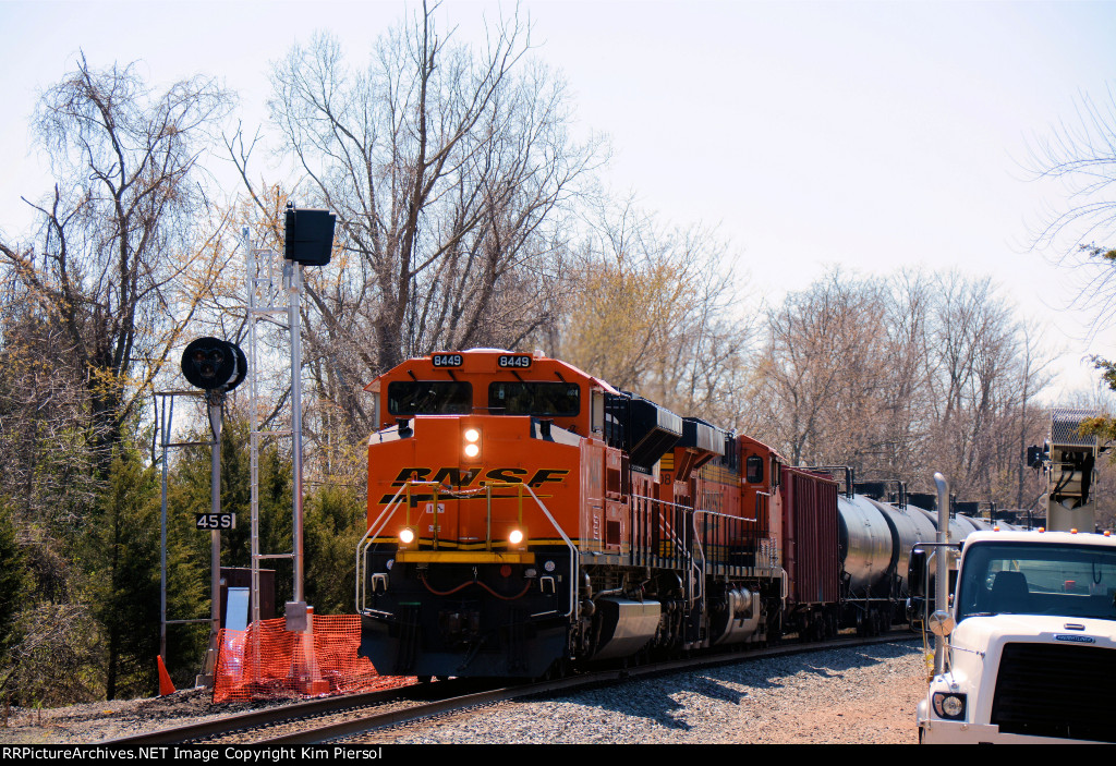 BNSF 8449 CSX Train K139 Crude Oil Empties